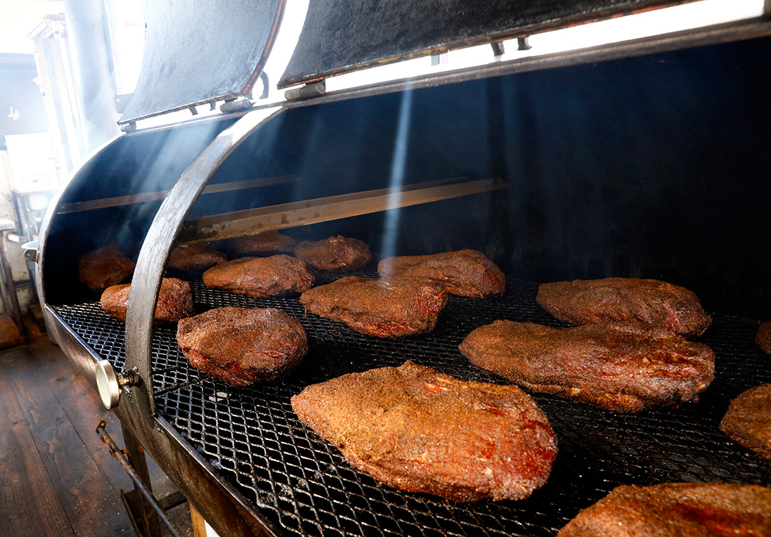 In its new digs, Austin’s la Barbecue hasn’t lost a step - Texas BBQ Posse