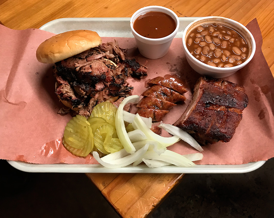 Bodacious Bar-B-Q on Mobberly: Is this the best kept secret in Texas ...